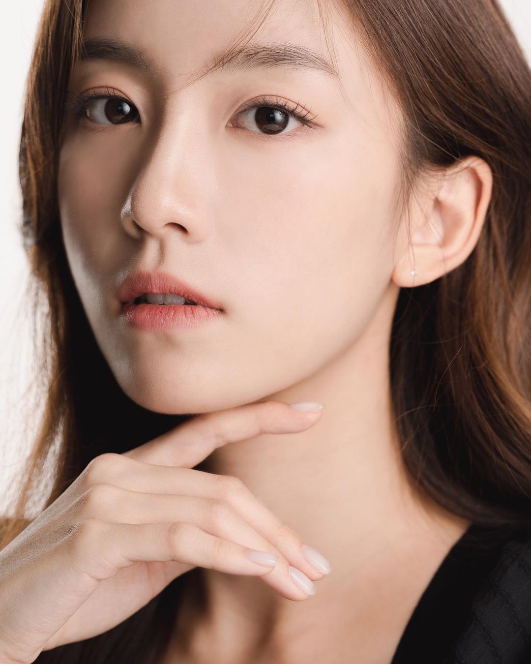 Lee Suji, ex-integrante de The Ark y UNI.T , anuncia su matrimonio en conmovedora carta