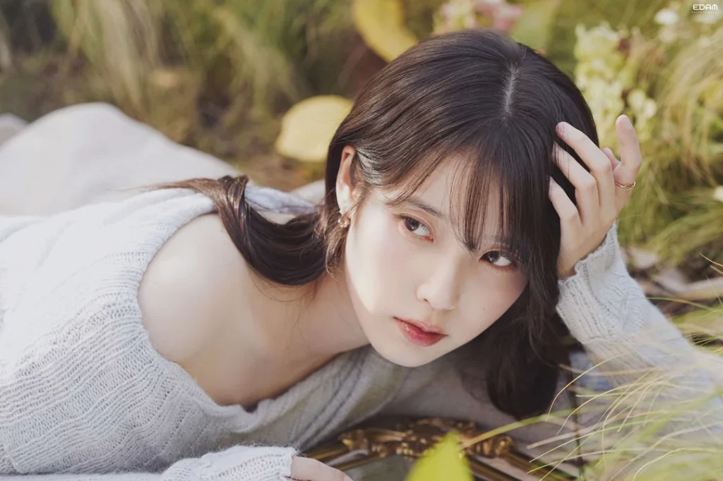 IU presenta lista de canciones para su nuevo mini álbum 'The Winning' + colaboración con NewJeans