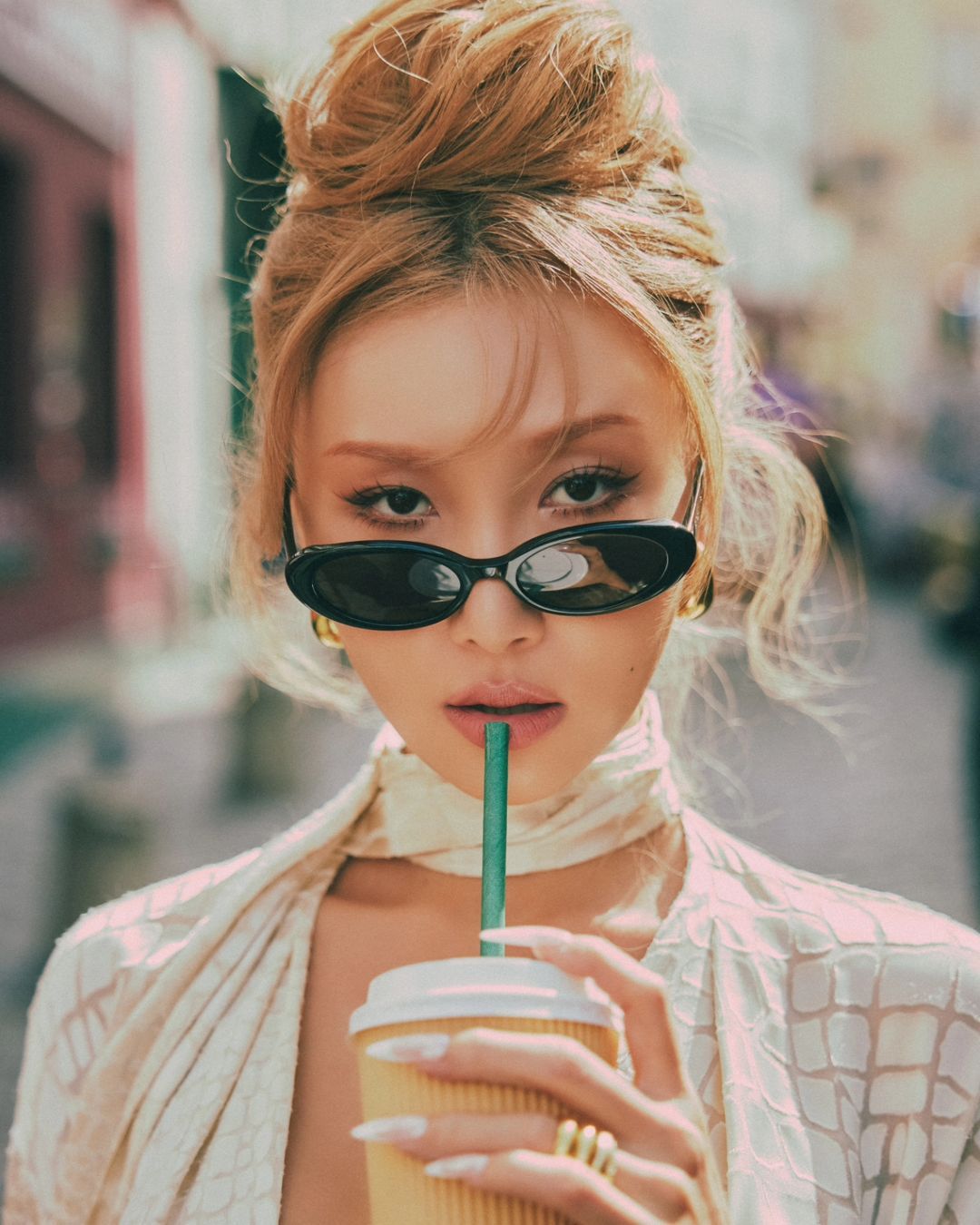 Hwasa regresa con su segundo mini álbum ‘O' y lanza un poderoso mensaje ...