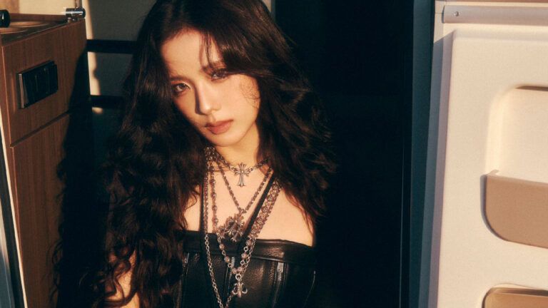 Jisoo de BLACKPINK revela los desafíos e inspiración detrás de su EP 'AMORTAGE'