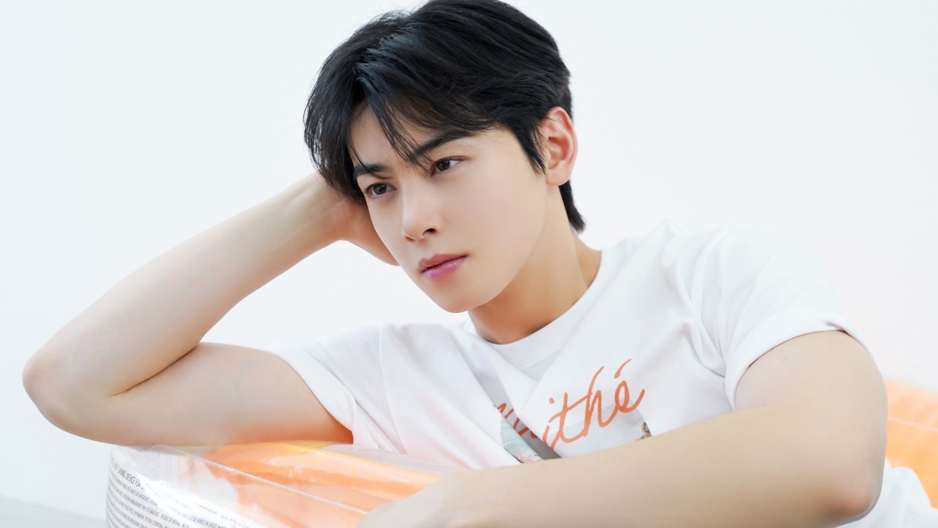 Cha Eun Woo confirma su fecha de enlistamiento al servicio militar