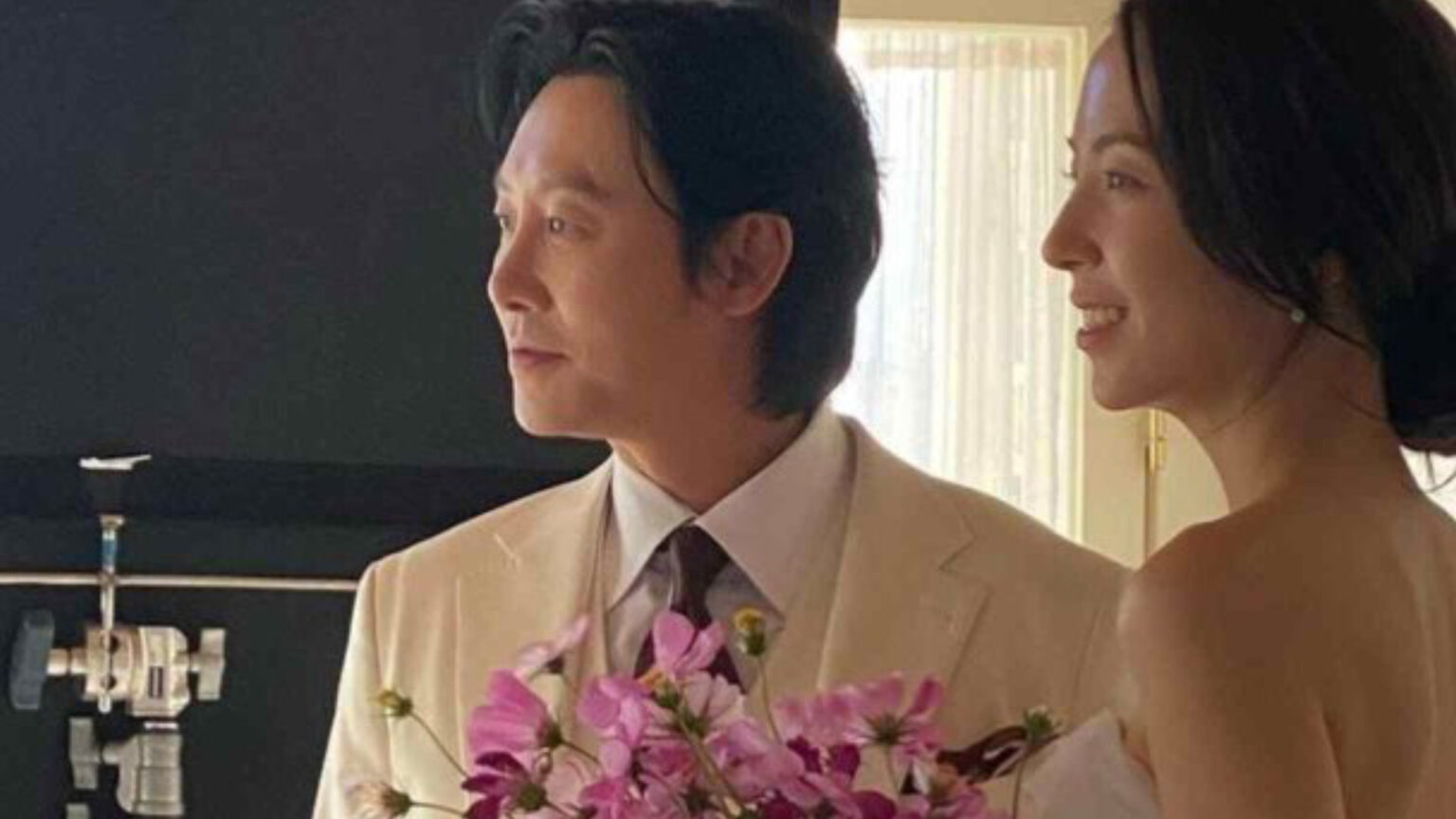 El actor Kim Dong Wook y su esposa Stella Kim anuncian su embarazo
