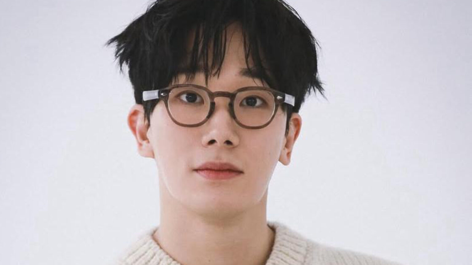 Lee Seo Jun de "Hospital Playlist" anuncia personalmente su matrimonio