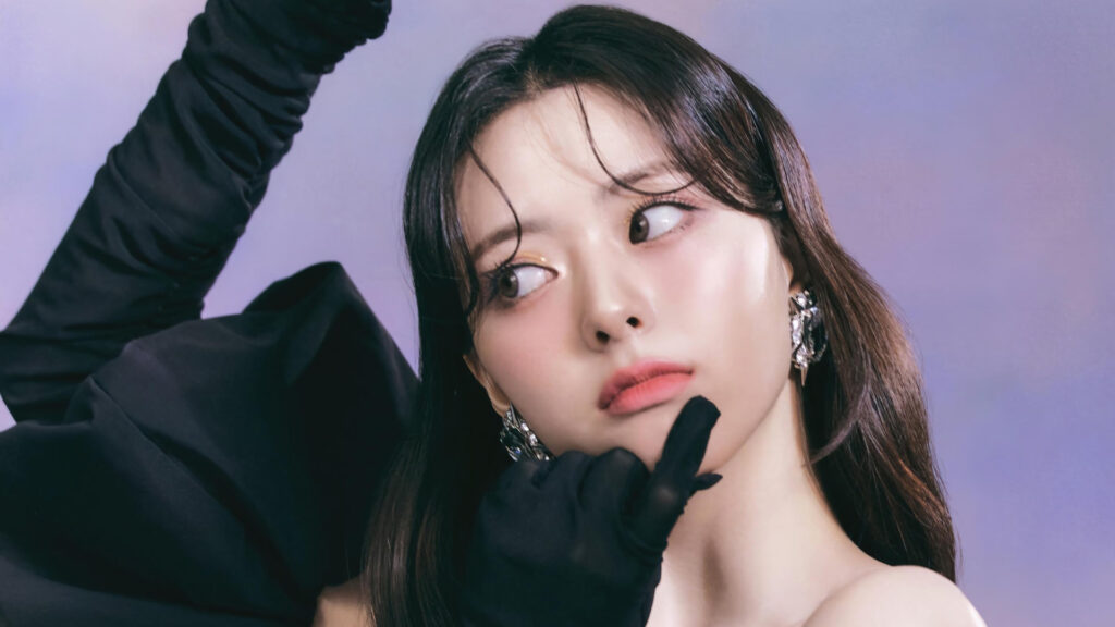 Yuna de ITZY anuncia su debut como solista