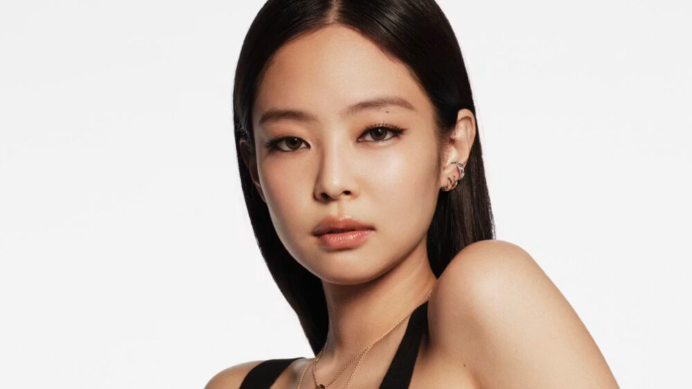 Jennie presenta una nueva canción en el after party del Chanel Métiers ...